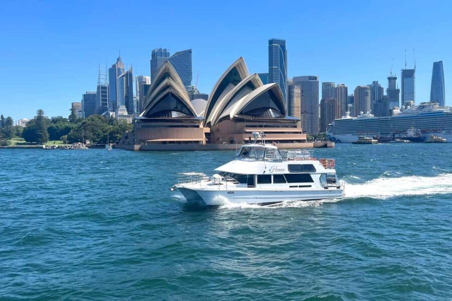 Sydney: Golden Glow Sunset Harbour Cruise with 1 Drink - The Experience: What Its All About
