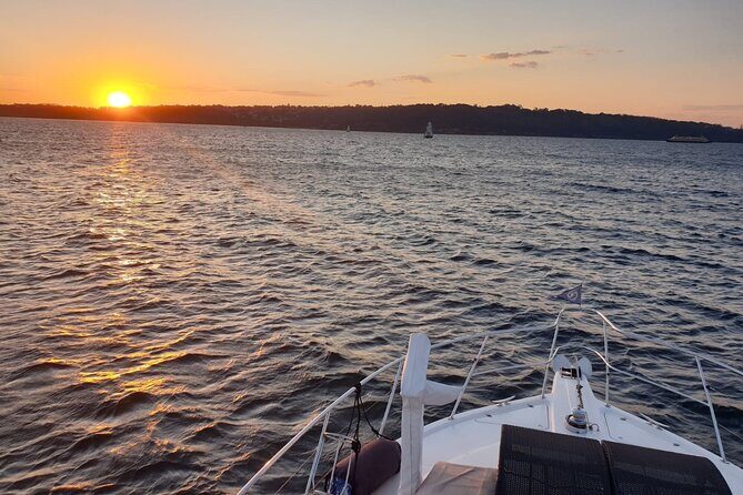 Sydney Harbour Discovery Dinner Cruise Scenic Sights and Buffet - Who Will Love This Cruise?