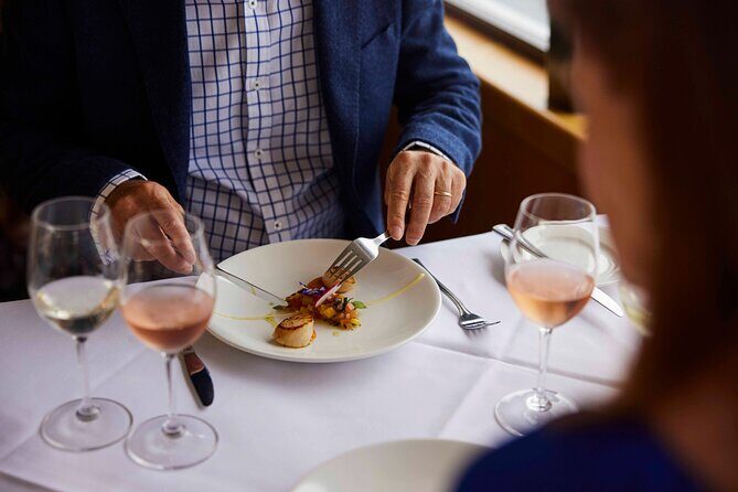 Sydney Harbour Starlight Dinner Cruise from Darling Harbour - The Dining Experience