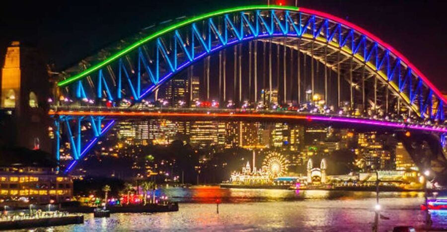 Sydney: Vivid Harbour Cruise with Canapes - An In-Depth Look at the Sydney Vivid Harbour Cruise