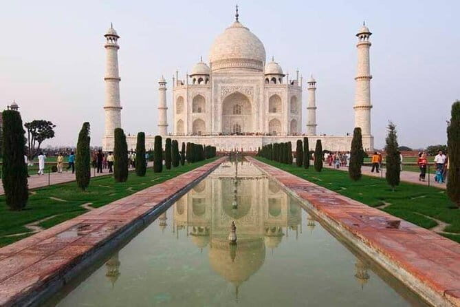 Taj Mahal Day Trip for Senior Citizens from Delhi - The Taj Mahal: An Unmissable First Stop