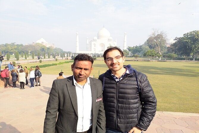 Taj Mahal Day Trip from Delhi by Superfast Train - All Inclusive - Exploring the Taj Mahal