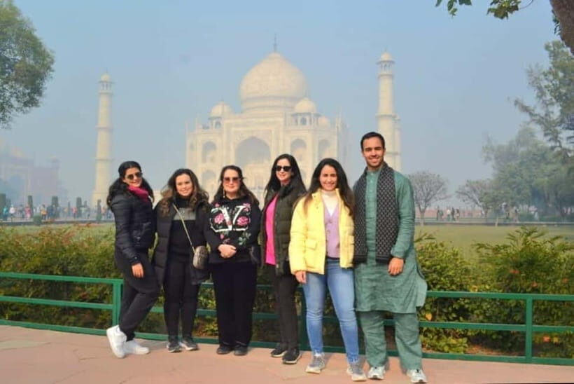 Taj Mahal: Guided Tour with Professional Photoshoot - Detailed Breakdown of the Experience