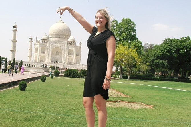 Taj Mahal same day tour with flights from Cochin India - The Itinerary in Detail