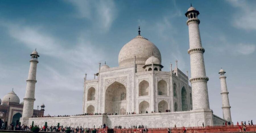 Taj Mahal Sunrise & Agra Fort Tour with Fatehpur Sikri - A Morning to Remember: The Taj Mahal at Dawn