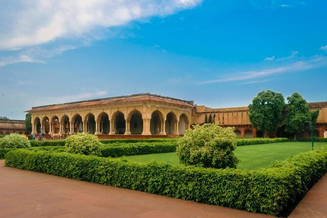 Tajmahal Tour - The Detailed Experience