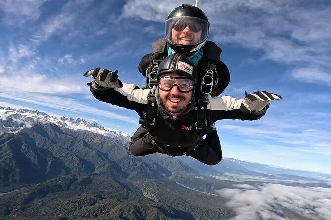 Tasman Experience and Skydive | Combo - Who Should Consider This Adventure?