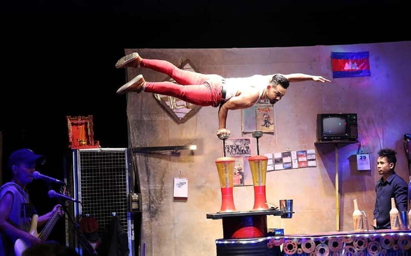The Cambodian Circus Show and Pub Street Night Market - Practical Tips for Visitors