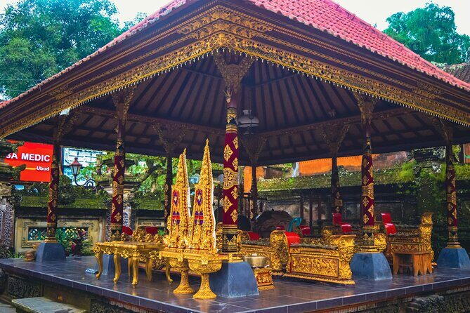 The Enchantment of Ubud Tour - Transportation and Group Size