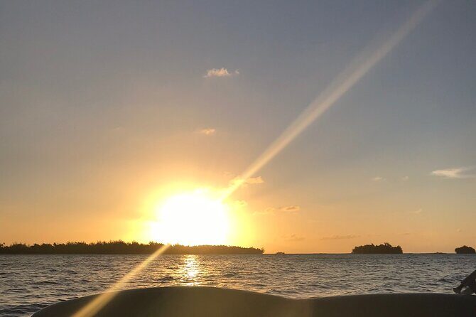 Toa boat Bora Bora Private Sunset On Entertainer Bar Boat - Who is this tour best suited for?