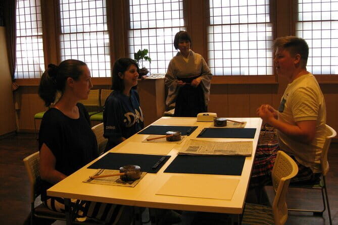 Tokyo 5hr Private Guided Tour & Calligraphy Experience - Imperial Palace: A View of Japan’s Imperial Heart