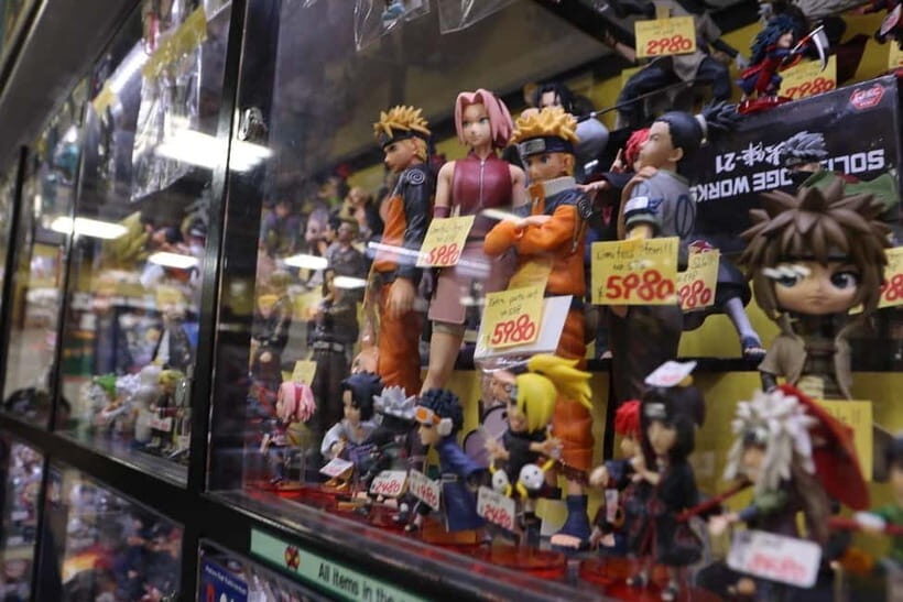 Tokyo: Akihabara Game Tour with Gachapon & Princess Café - Is This Tour Worth the Price?