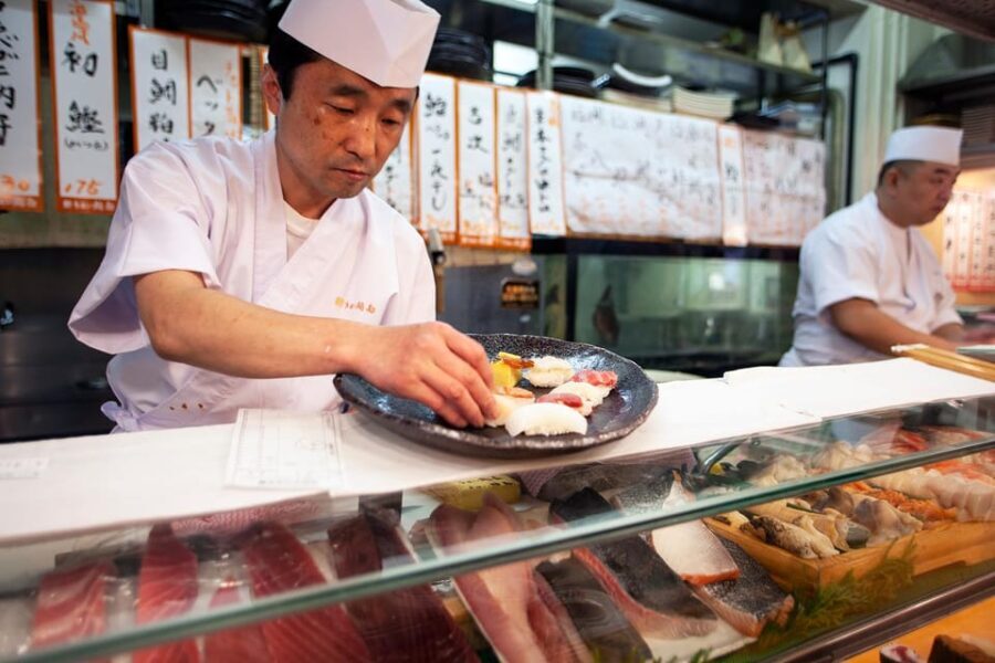 Tokyo: Explore the Highlights of Tsukiji Market (DEU or ENG) - Exploring the Namiyoke Inari Shrine: Stories of Protection and Tradition