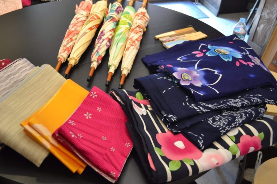 Tokyo: Kimono Dressing, Walking, and Photography Session - Exploring the Itinerary in Detail