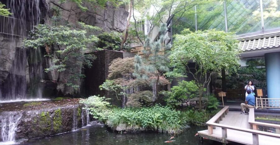 Tokyo Meguro River Private Cultural Tour with Licensed Guide - Who Will Love This Tour?