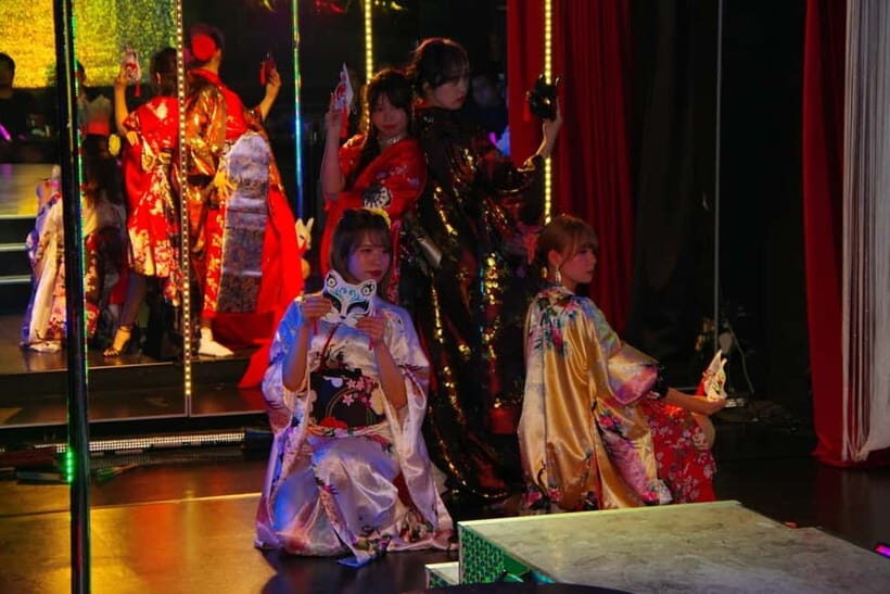 Tokyo: Show Club Nest Cabaret Show with Unlimited Drinks - Analyzing the Value