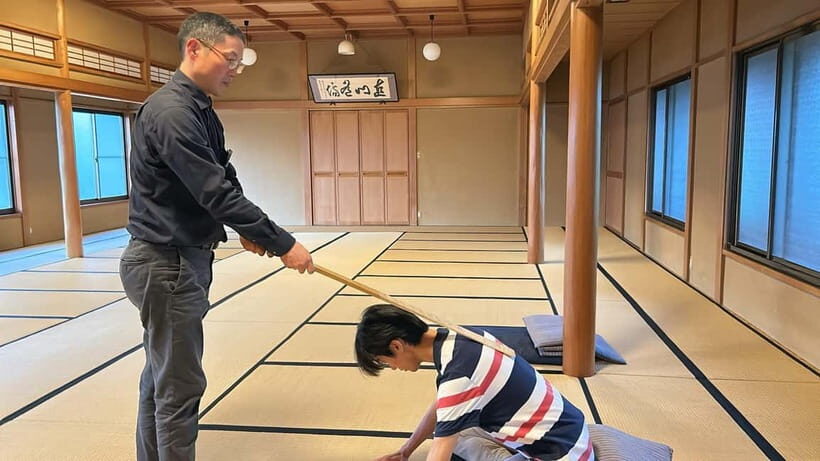 Tokyo : Traditional Creativity/Kanzashi, Zen, Letters & Tea - Visiting the Kanzashi Artisan Studio