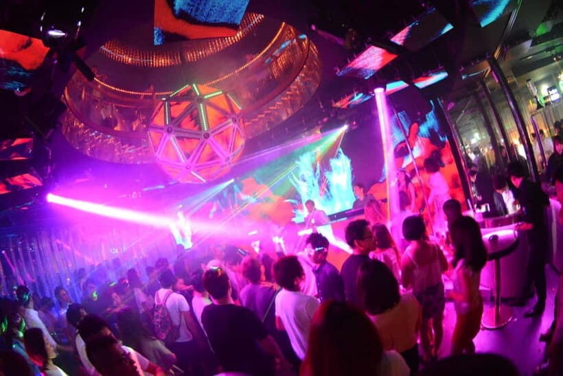 Tokyo:Shinjuku Ni-chome LGBTQ+ Bar Hopping Tour with Guide - What To Expect on the Tour