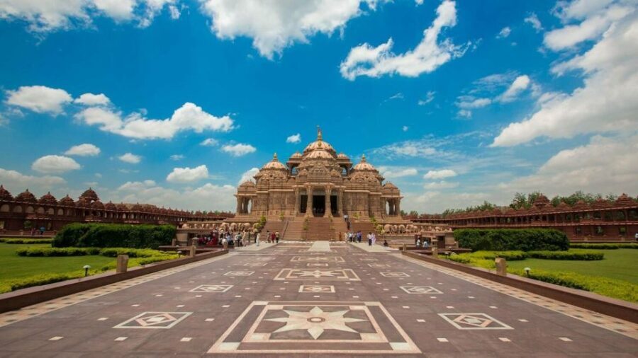 Tour To Swaminarayan Akshardham Guide & Delhi Transfers - The Itinerary Breakdown