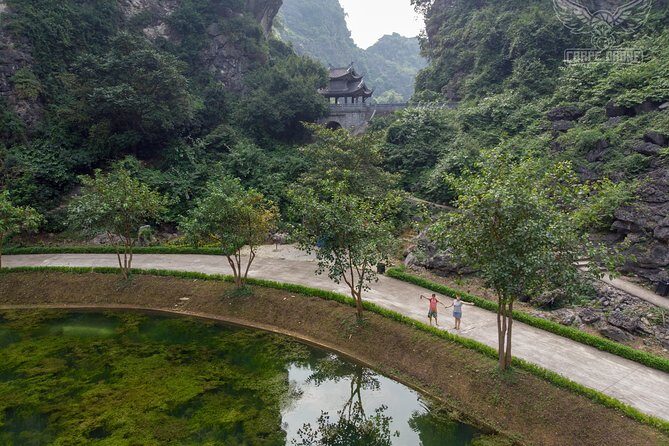 Trang An Grottoes - Mua cave (Viewpoint) - Hoa Lu ancient capital - Who Will Love This Tour?