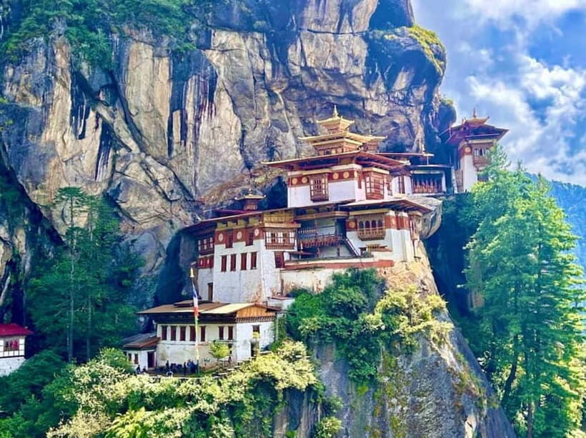 Trip to Bhutan for 8 days - Traveling in Comfort and Style