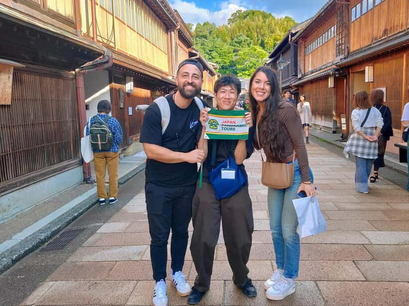 True Kanazawa: Private walking tour with a Local guide - Authentic Experiences and Hidden Gems