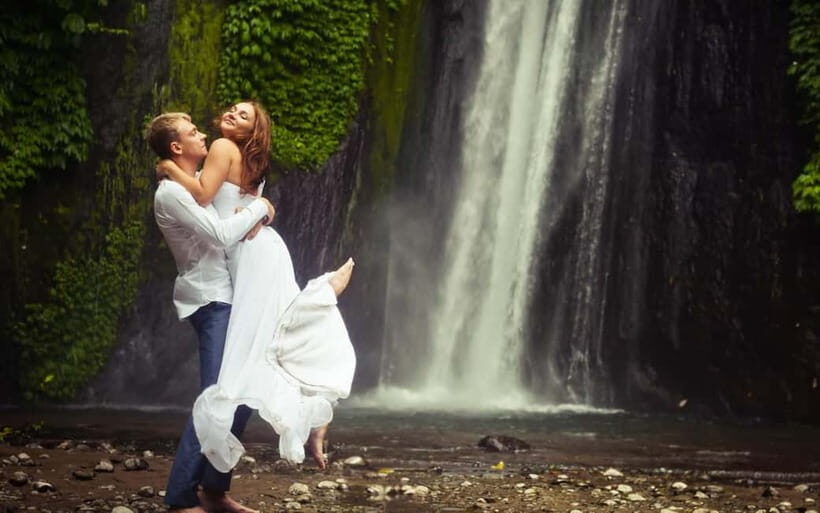 Ubud: Customized Day Tour Waterfalls, Temple & Rice Terraces - Who Should Consider This Tour?