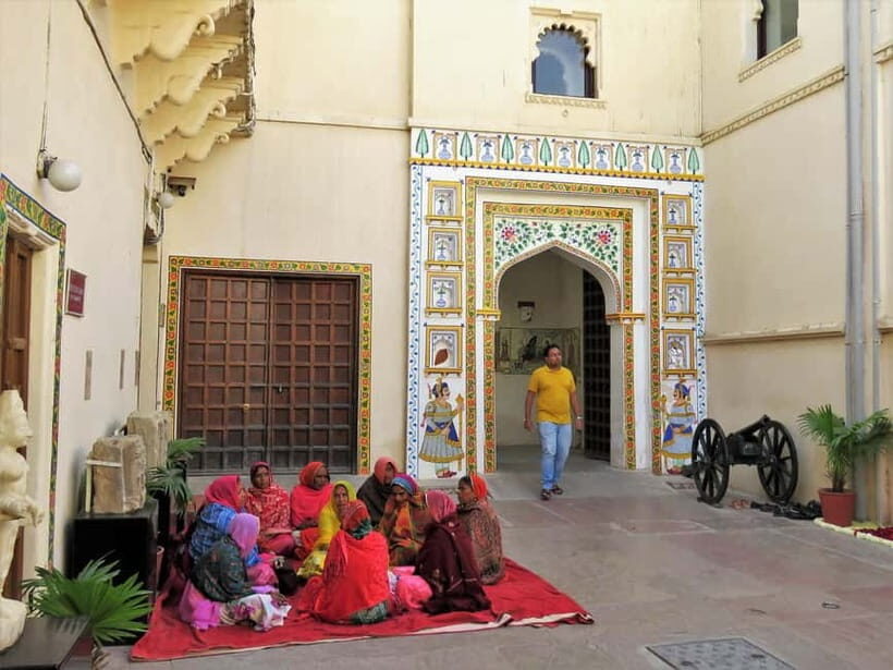 Udaipur: City of Lakes Full-Day Guided Tour - Transport, Timing, and Practicalities