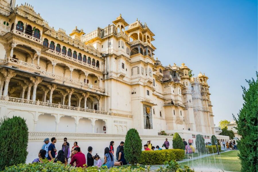 Udaipur: Full Day Private City Tour with Optional Boat Ride - Transport and Guide Experience