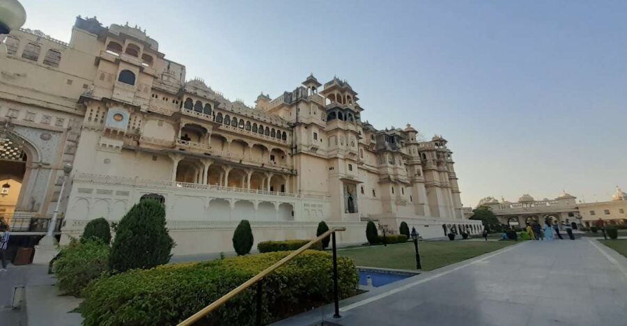 Udaipur Highlights: Private City Sightseeing guided tour - Exploring Udaipur’s Top Sights
