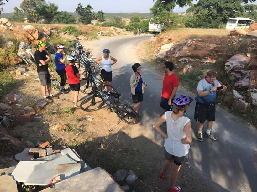 Udaipur: Private Lake Loop Bicycle Tour with Refreshments - Analyzing Value & Practicality