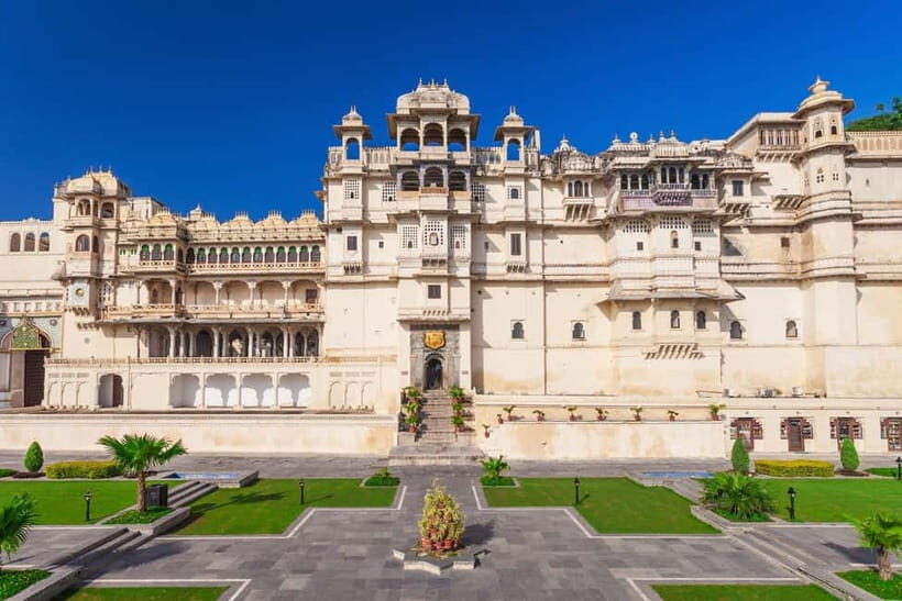 Udaipur Sightseeing Tour in a Private Car - Practical Aspects & What to Expect