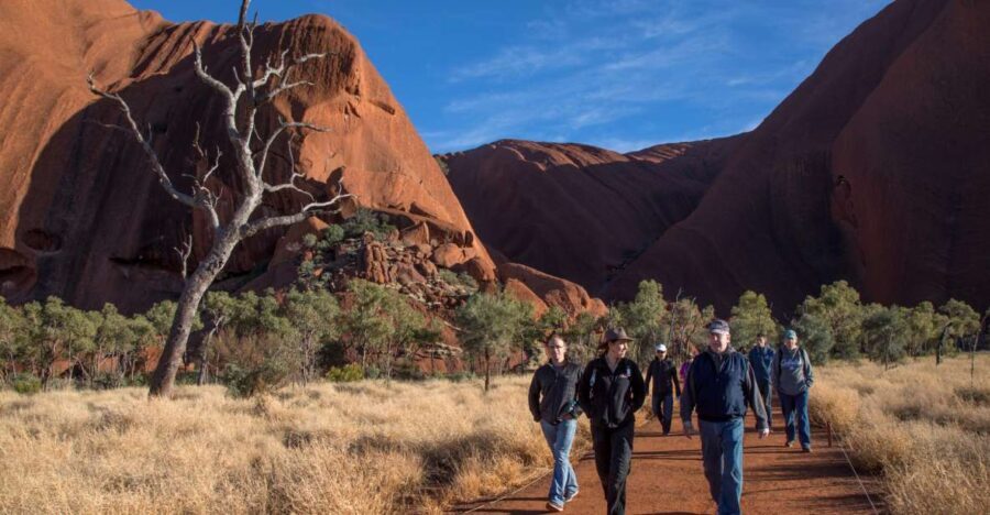 Uluru Highlights Small Group Morning Tour + Picnic Breakfast - Why This Tour Offers Good Value