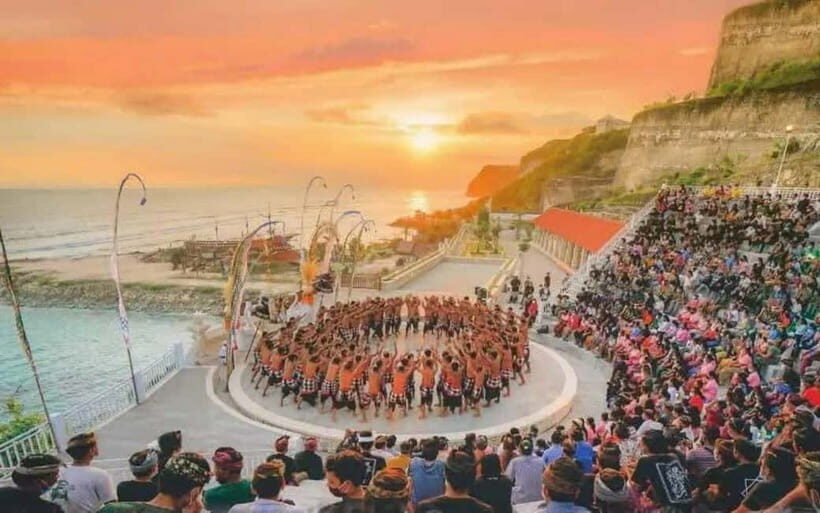 Uluwatu: Temple Sunset, Kecak Dance & Jimbaran Dinner - Exploring Uluwatu: A Scenic and Cultural Journey