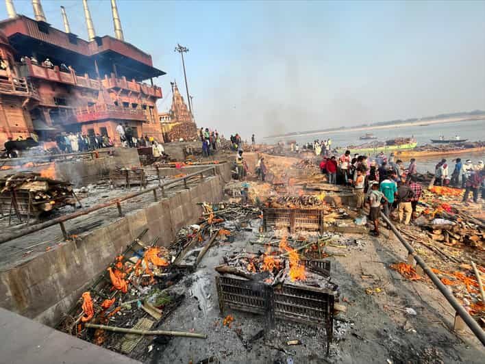 Varanasi: Manikarnika Ghat (Oldest Cremation Site) Tour - Detailed Review of the Manikarnika Ghat Tour