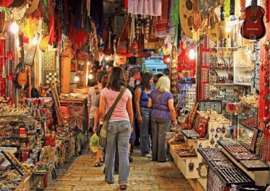 Vibrant Markets of Mumbai (2 Hours Guided Walking Tour) - The Experience in Perspective
