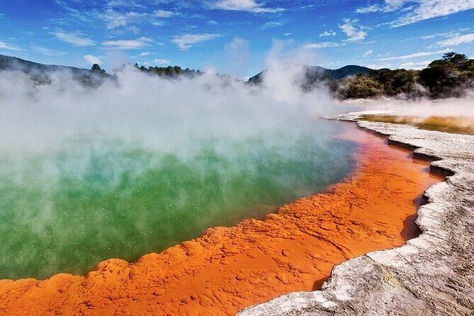 Wai-O-Tapu Rotorua & Huka Falls River Cruise Tour from Auckland - What Travelers Are Saying