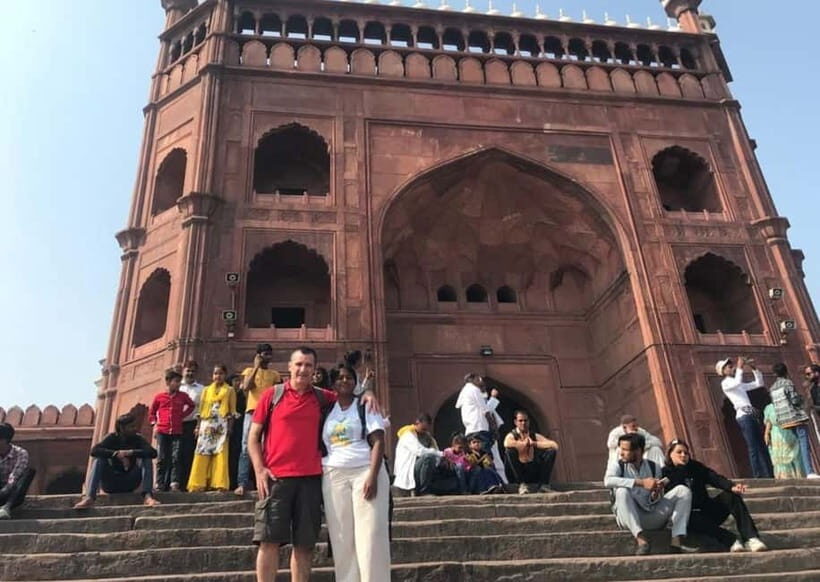 Walk & Explore Old Delhi: Guided Tour by Foot with a Local - What Makes This Tour Stand Out