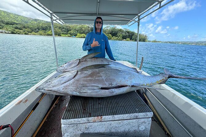 Wholesale Fishing in Poti Marara at Tahiti Teahupoo Peninsula - Authenticity and Comfort
