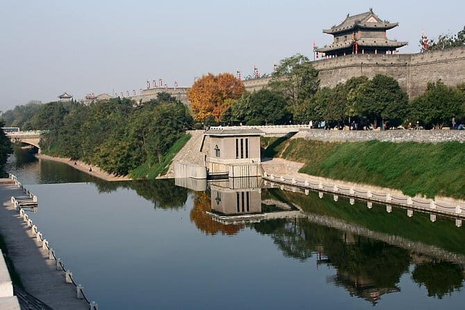 Xian Small Group Tour to Terracotta Warriors and City Wall - What We Like and What to Consider