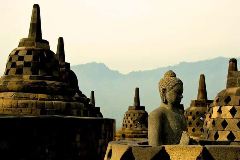 Yogyakarta: Borobudur Climb & Prambanan Guided Tour - What Makes This Tour Stand Out?