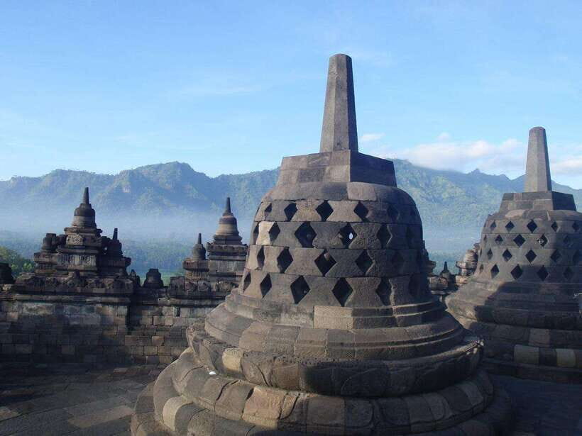Yogyakarta: Borobudur climb up, Merapi Volcano & Prambanan - An In-Depth Look at the Yogyakarta Tour