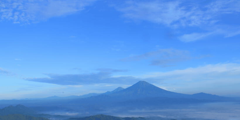 Yogyakarta: Borobudur, Prambanan & Java Nature Exploration - Suroloyo Peak: A Panorama of Javas Natural Beauty