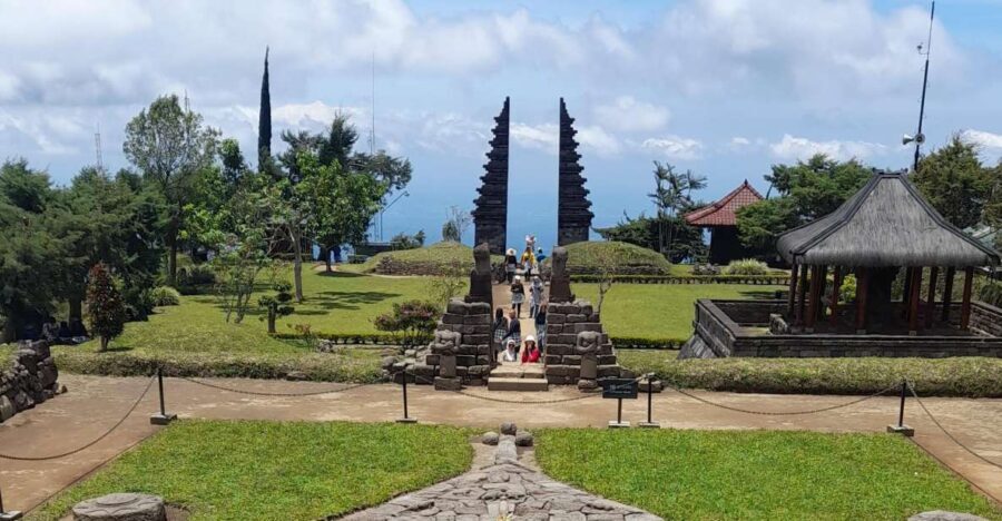 Yogyakarta: Candi Cetho, Sukuh, and Solo City Tour - Is This Tour Worth It?