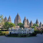 Yogyakarta Palace, Borobudur & Prambanan Temple Guided Tour - Practical Tips for Making the Most of Your Tour