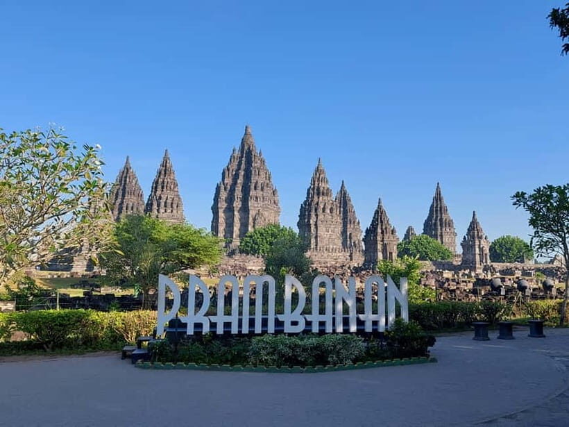Yogyakarta Palace, Borobudur & Prambanan Temple Guided Tour - Practical Tips for Making the Most of Your Tour