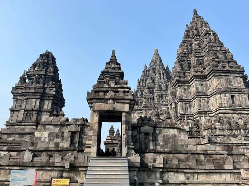 Yogyakarta: Prambanan Tour, Sukuh Temple & Tea Plantation - Visiting Sukuh: An Unexpectedly Exotic Hindu Temple