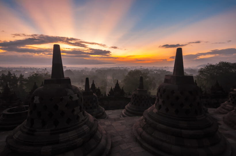 Yogyakarta: Setumbu Sunrise, Borobudur & Prambanan Day Tour - Practical Tips for Your Tour