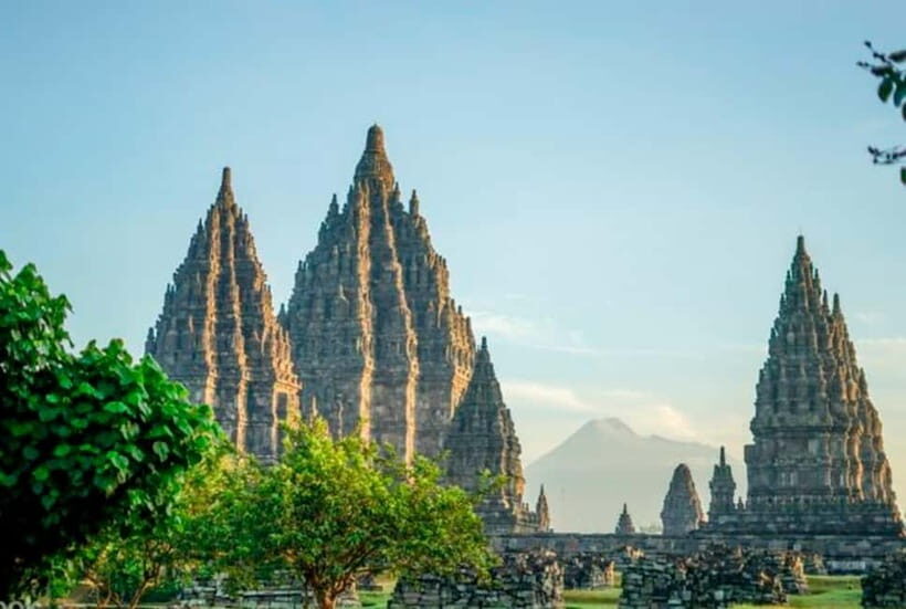 Yogyakarta: Sunrise Inside Borobudur and Prambanan Temples - The Experience in Detail