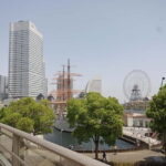 Yokohama: Tour with Coffee and Lunch - Transport, Group Size, and Practicalities